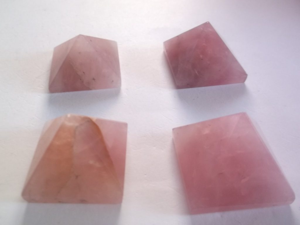 Rose quartz pyramids - NZ Gems